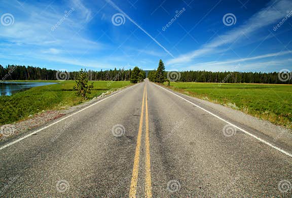Open Road stock image. Image of landscape, mountain, horizon - 11249021