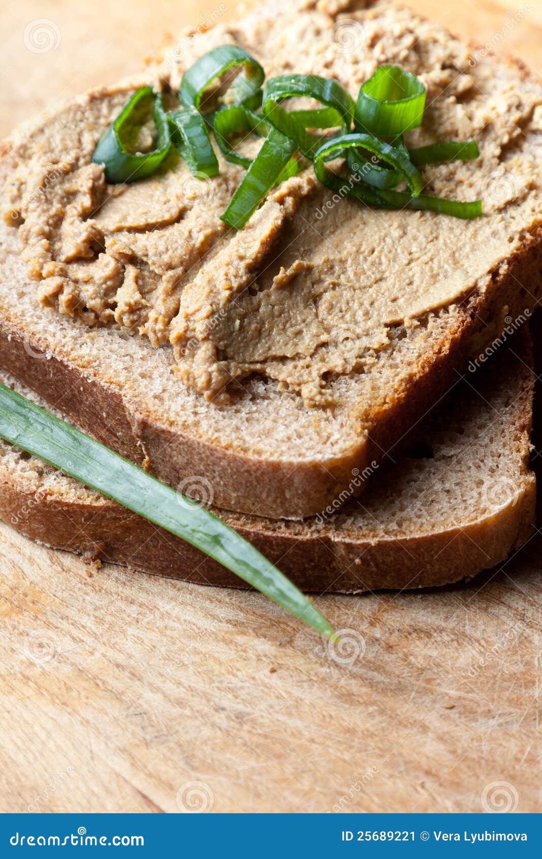 Open Sandwich Met Leverpastei Stock Afbeelding - Image of grond ...
