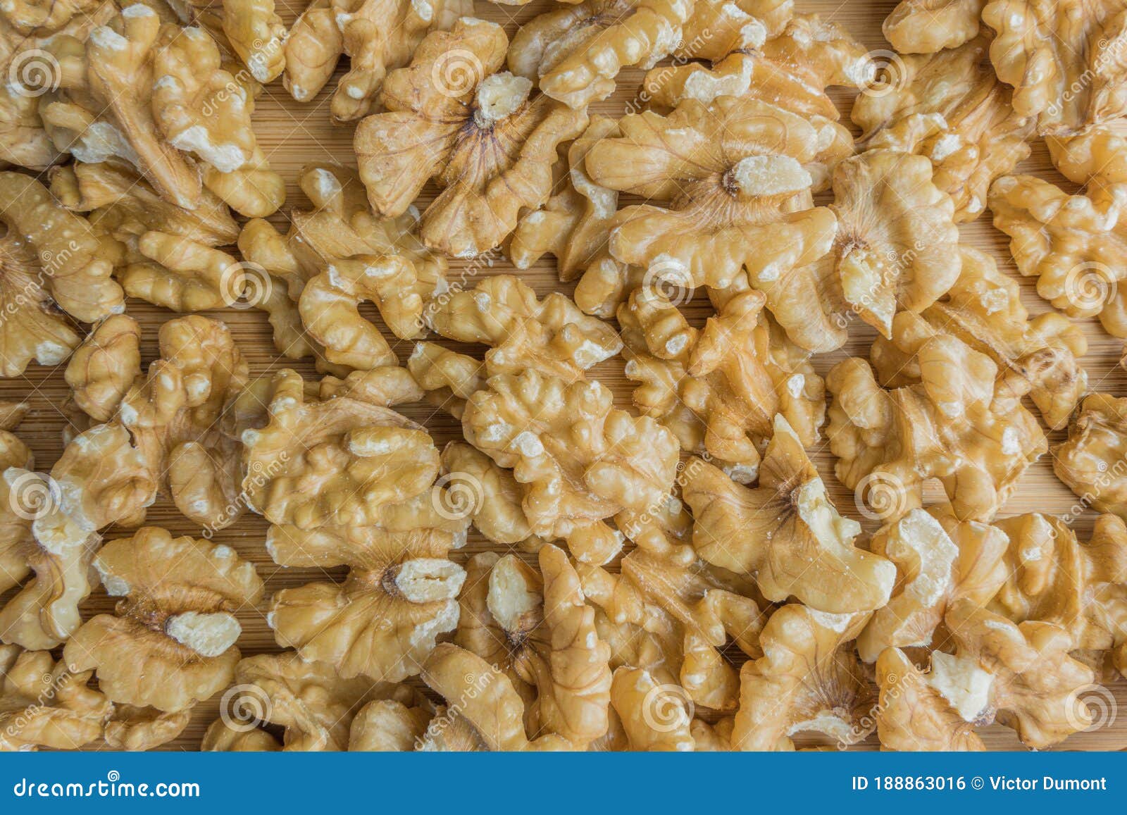 Open Walnuts on a Wooden Cutting Board Stock Photo - Image of brain ...