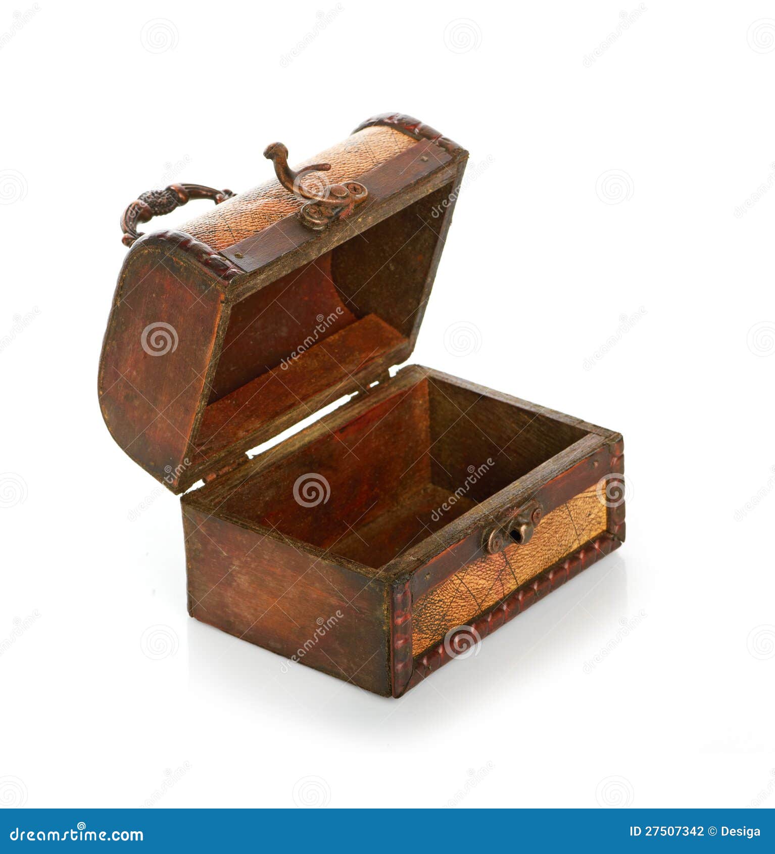 Open wooden chest stock photo. Image of finance, heritage - 27507342