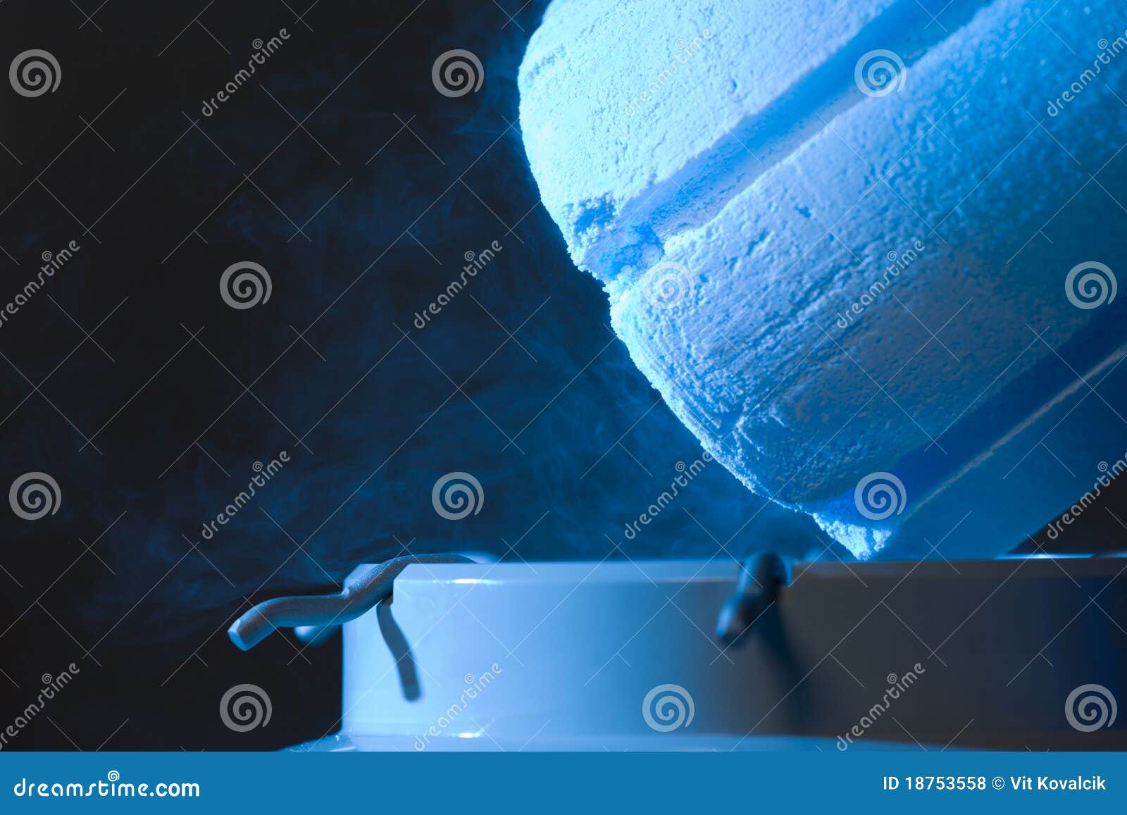 Opened Container with Liquid Stock Photo - Image of freeze, cool: 18753558