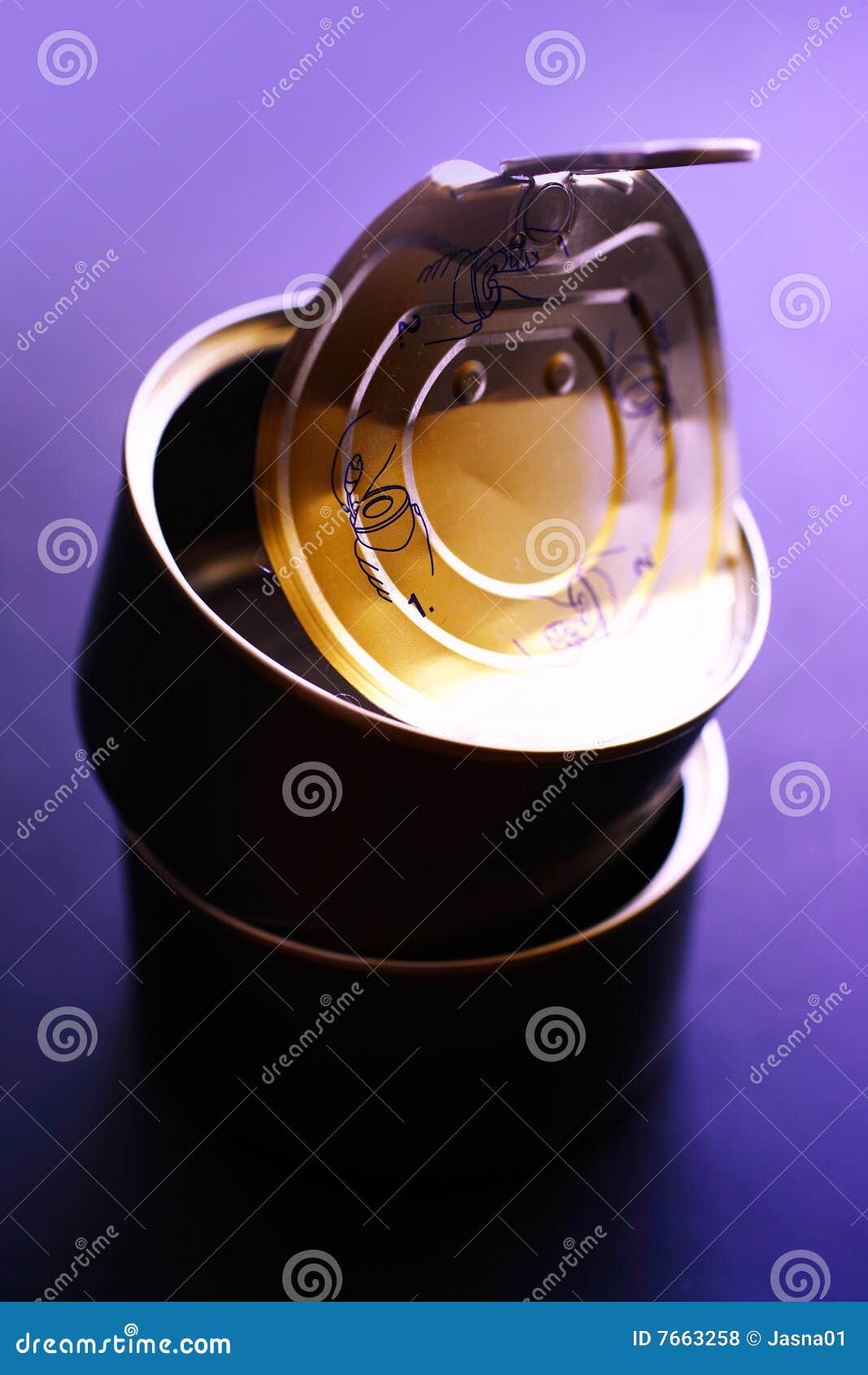 Opened empty can stock photo. Image of empty, open, dark - 7663258