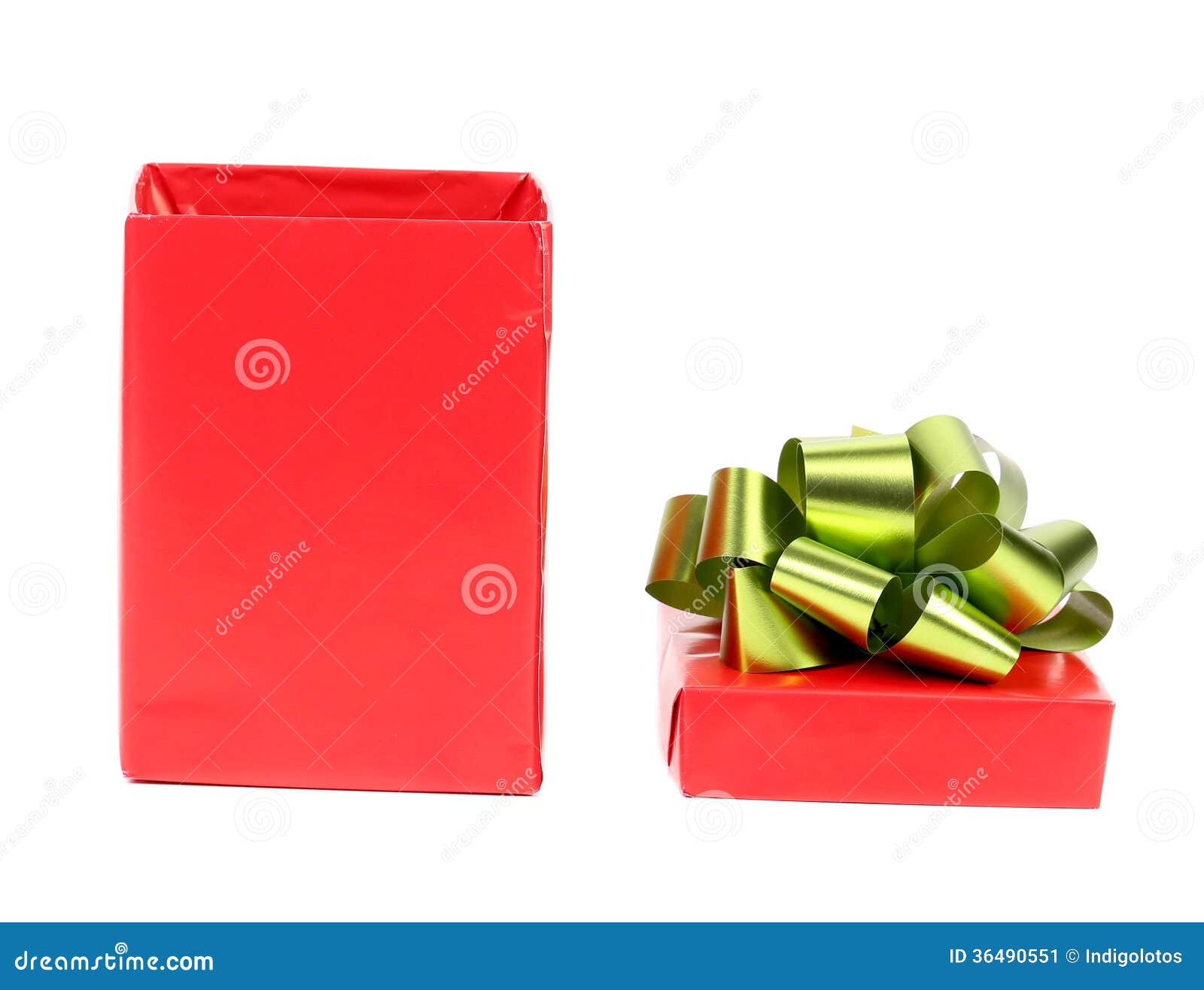Opened Red Box with Green Bow. Stock Image - Image of event, stud: 36490551
