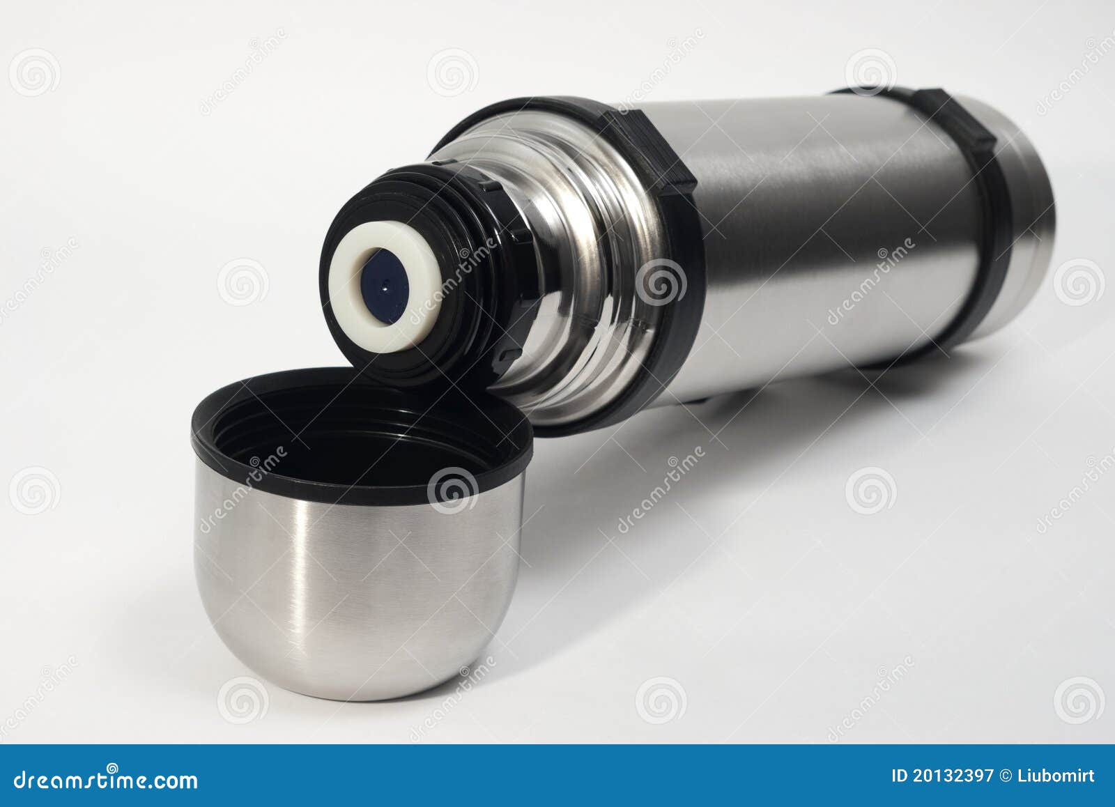 Opened Thermos Flask and Cup Stock Image - Image of liquid, focus: 20132397
