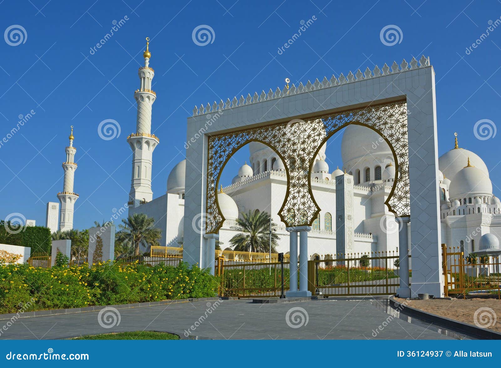 Openwork Golden Gate of the Mosque Stock Image - Image of looking ...