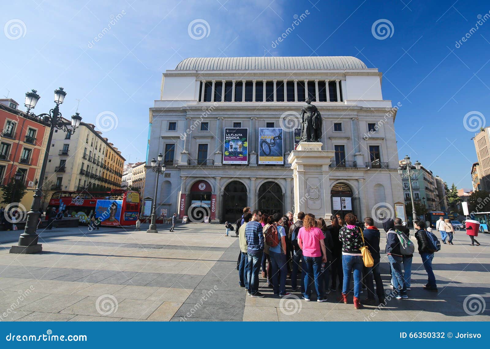 Oper Von Madrid an Der Piazza De Isabellfarbe II Redaktionelles ...
