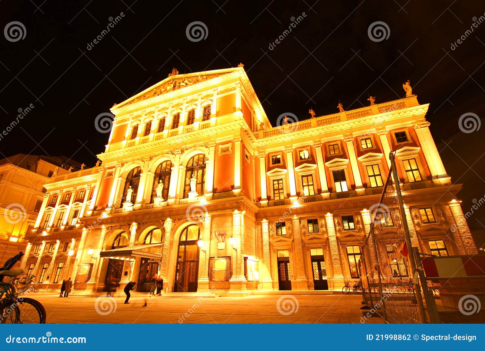 The Opera house in Vienna stock photo. Image of architectural - 21998862