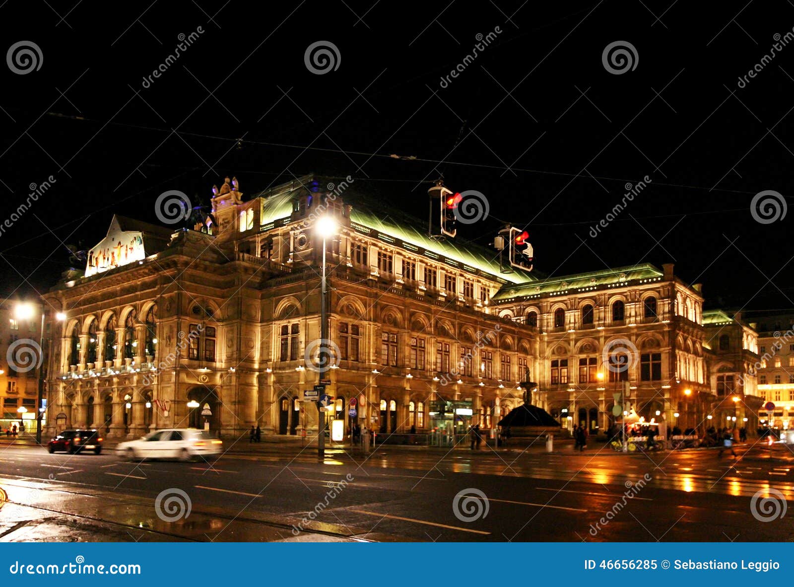 The Opera Theater in Vienna at Night Editorial Image - Image of city ...