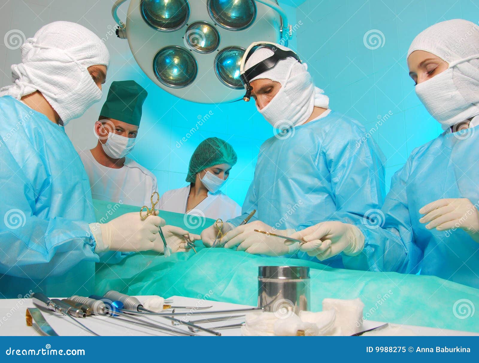 Operación médica imagen de archivo. Imagen de médico, cuidado - 9988275