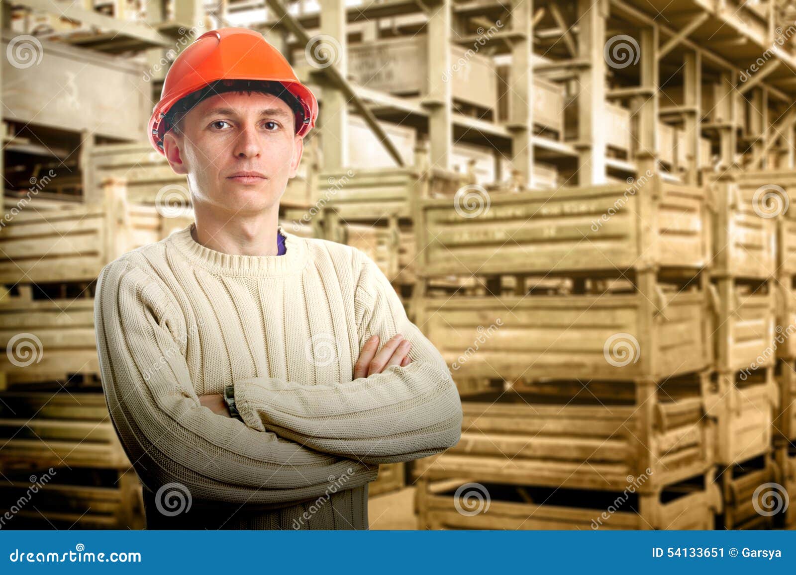 Operaio immagine stock. Immagine di retail, casco, pavimento - 54133651