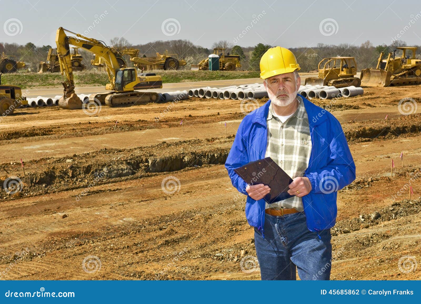 Operaio sul cantiere fotografia stock. Immagine di ingegnere - 45685862