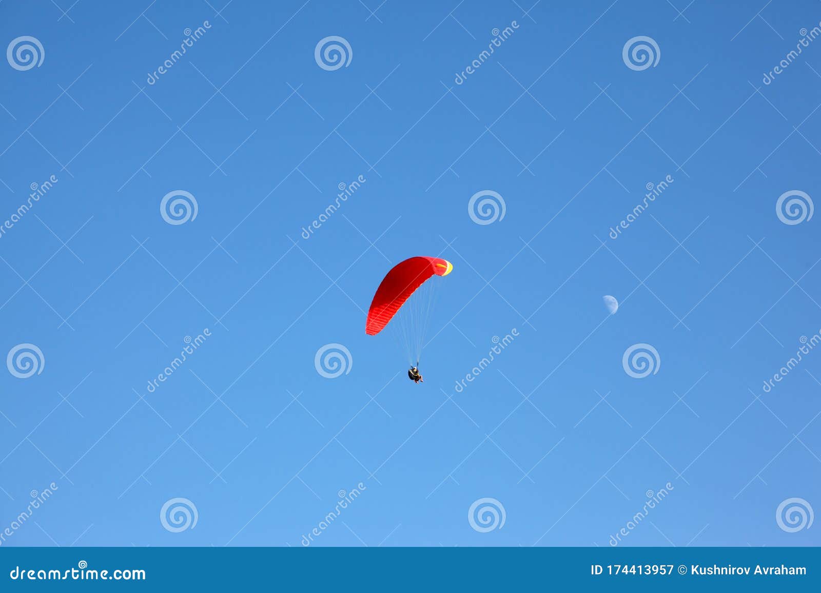 The Operated Parachute Flies in the Blue Sky Stock Image - Image of ...