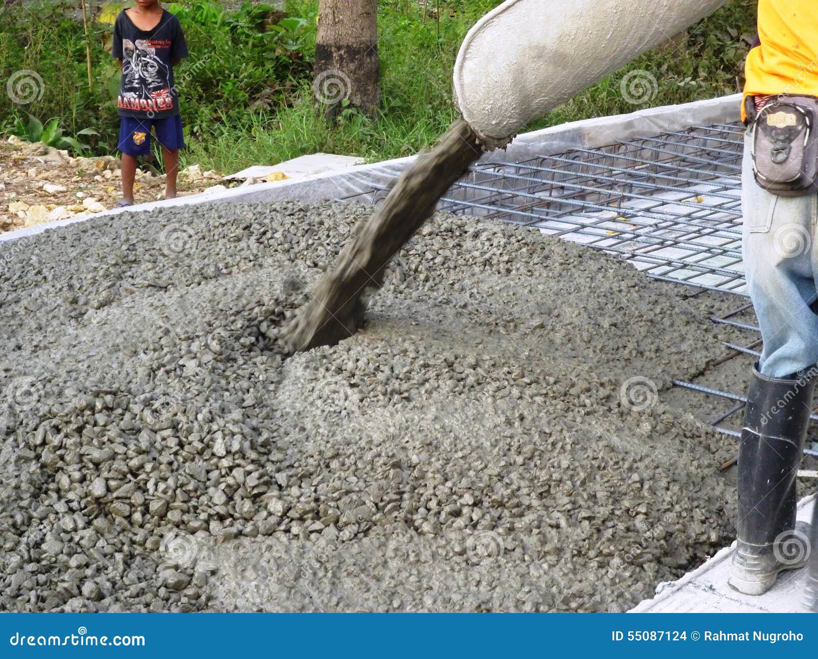 Operating Asphalt Paver Machine Editorial Stock Image - Image of paving ...