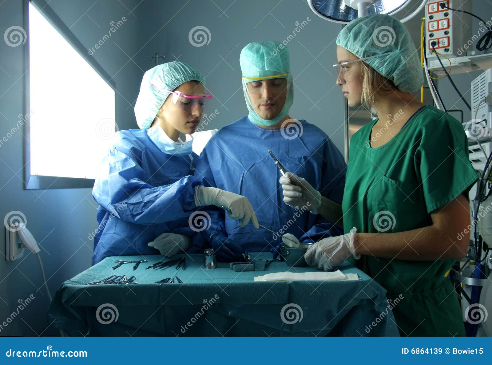 Operating Room with Doctors Stock Image - Image of lamp, room: 6864139