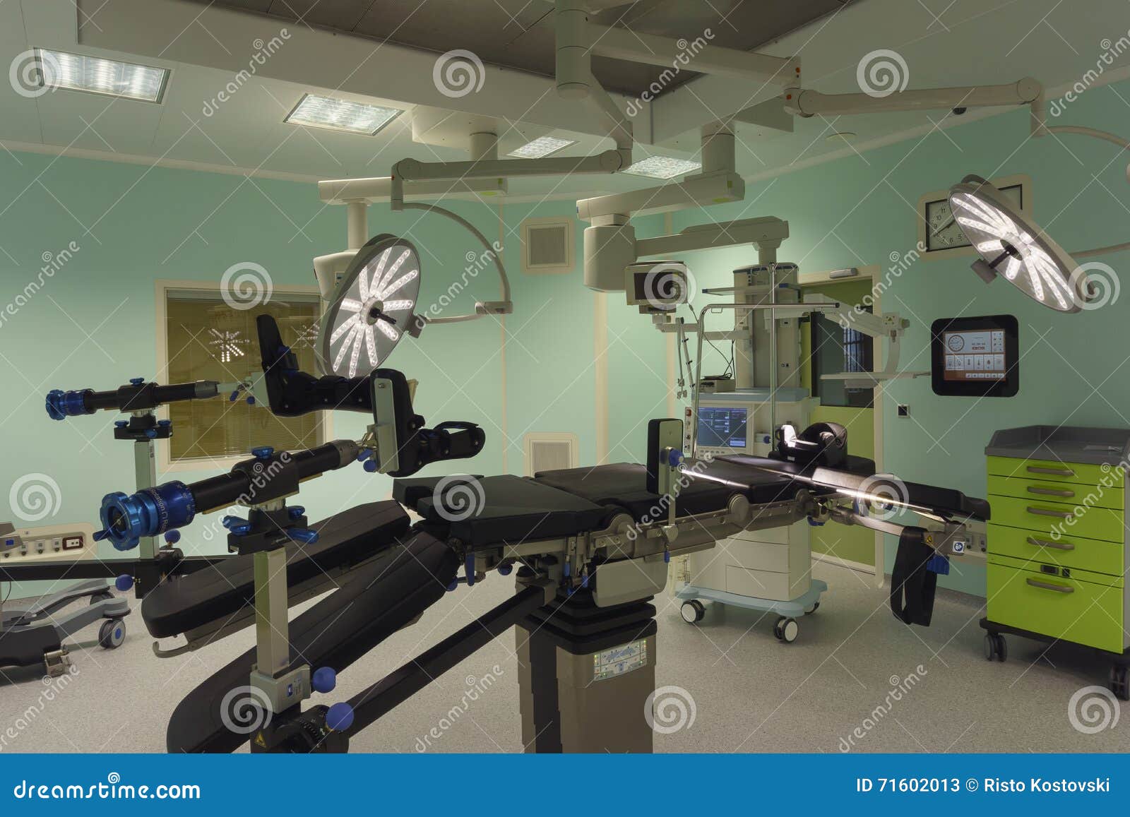 Operating Room in Modern Clinic Editorial Stock Photo - Image of clinic ...