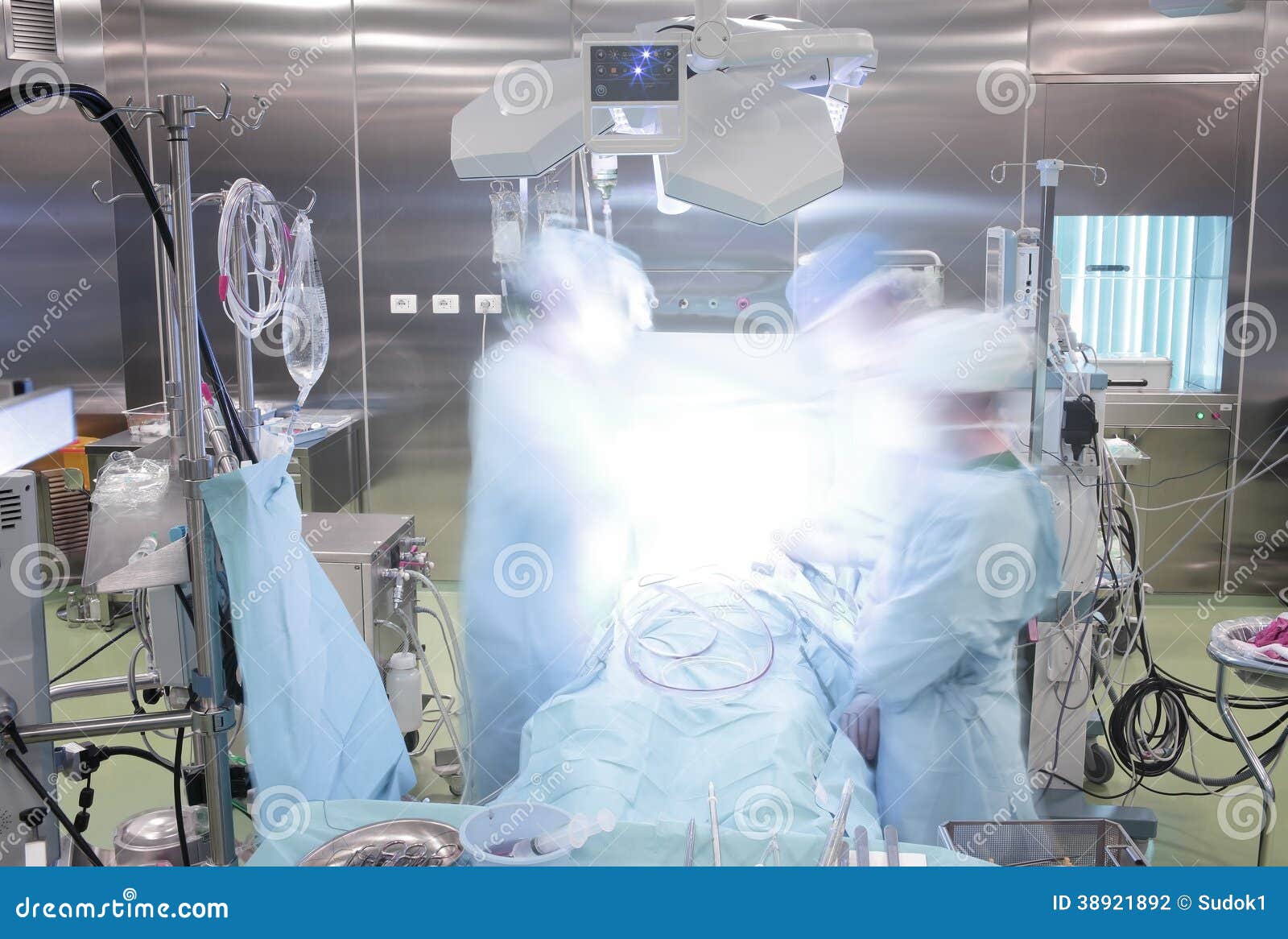 Operating Room during Surgery Stock Photo - Image of exam, inside: 38921892