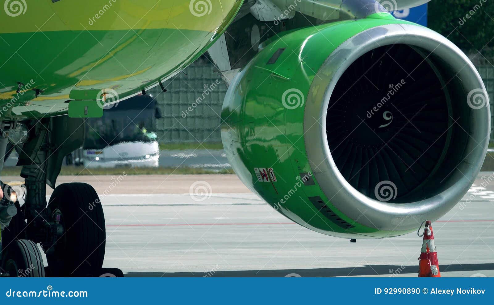 Operating Turbine Engine of an Aircraft at the Airport Stock Photo ...