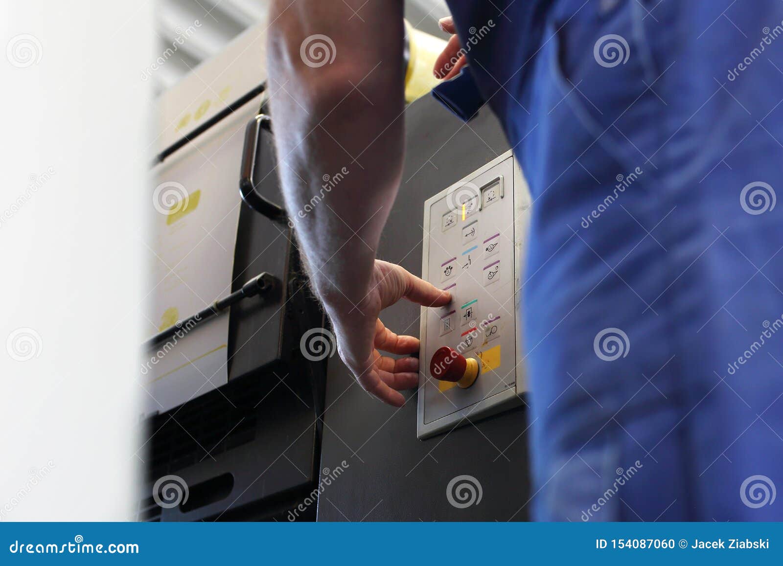 Operation of the Printing Machine. the Printer Supports the Control ...