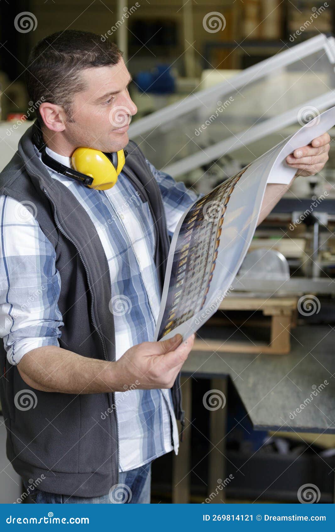 Operative Checking Printing Quality in Printing Factory Stock Image ...