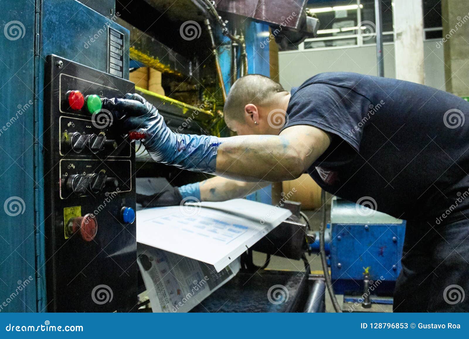 Operative Manipulating Printing Machine Editorial Stock Photo - Image ...