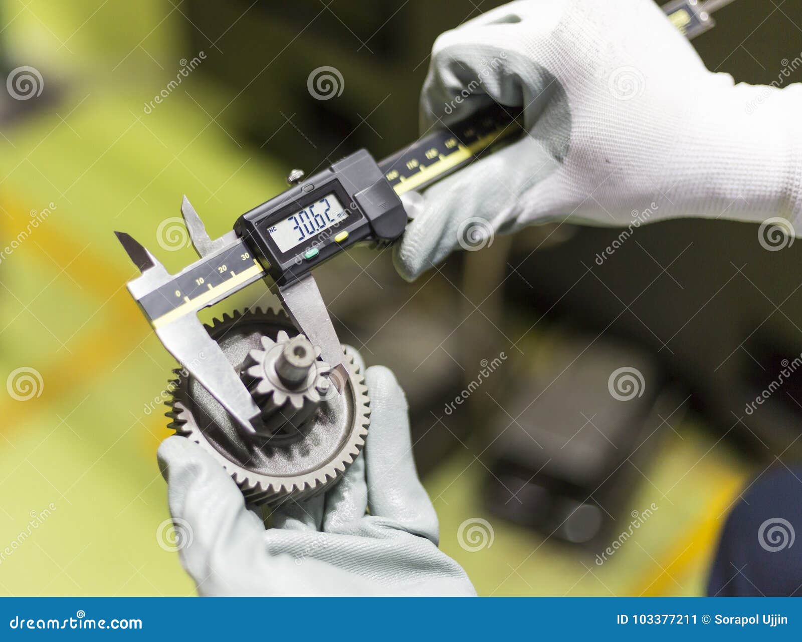 Operator Inspection Dimension of Automotive Stock Image - Image of ...