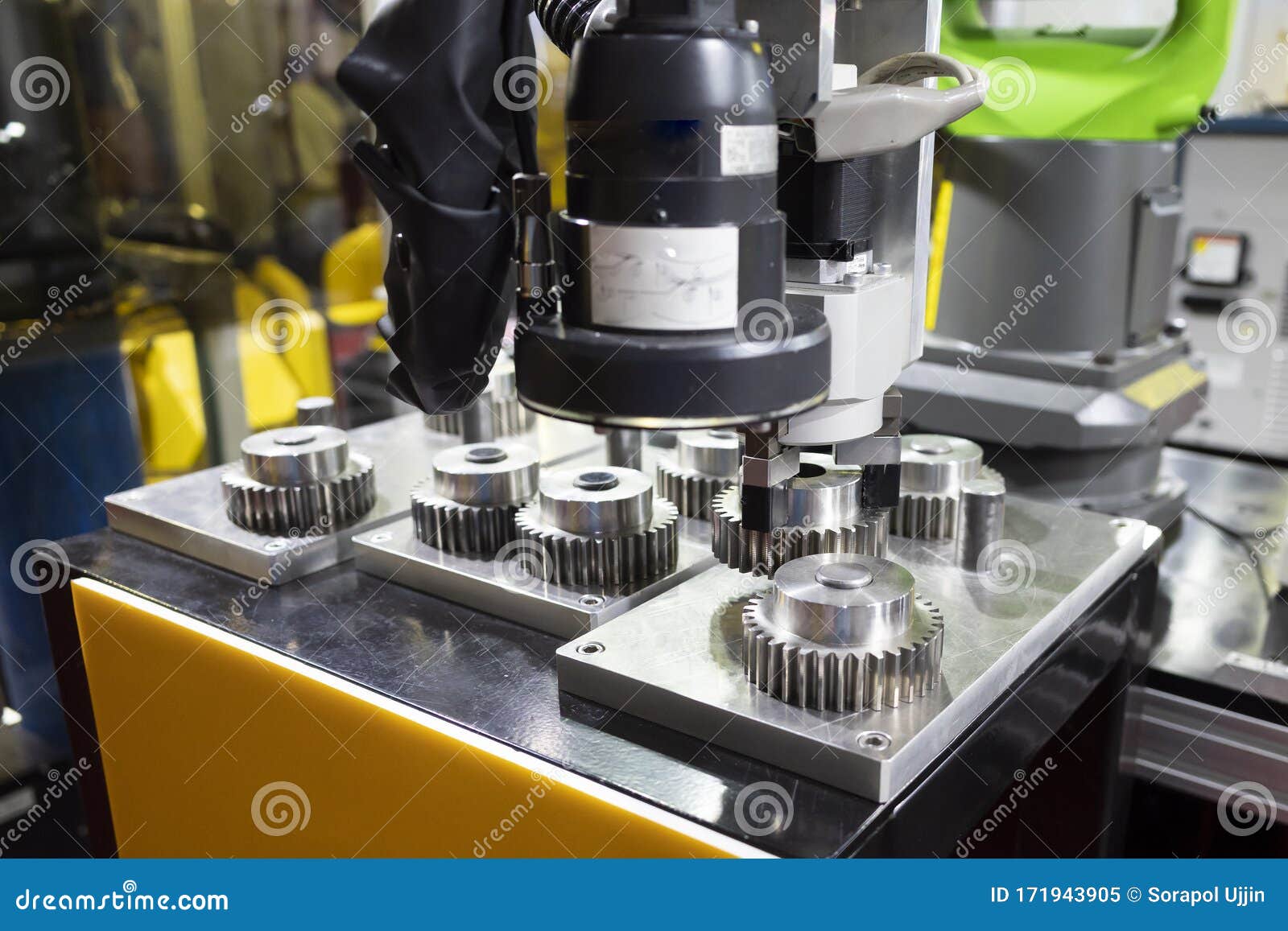 Operator Inspection High Precision Part by Automate Vision System Stock ...