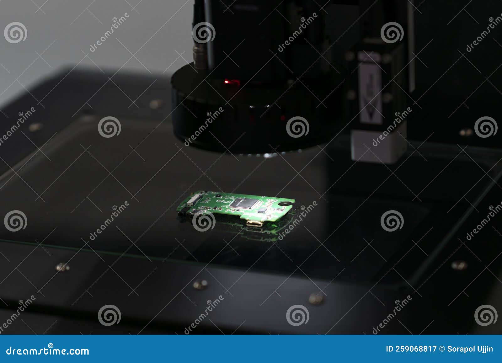 Operator Inspection High Precision Part by Automate Vision System Stock ...