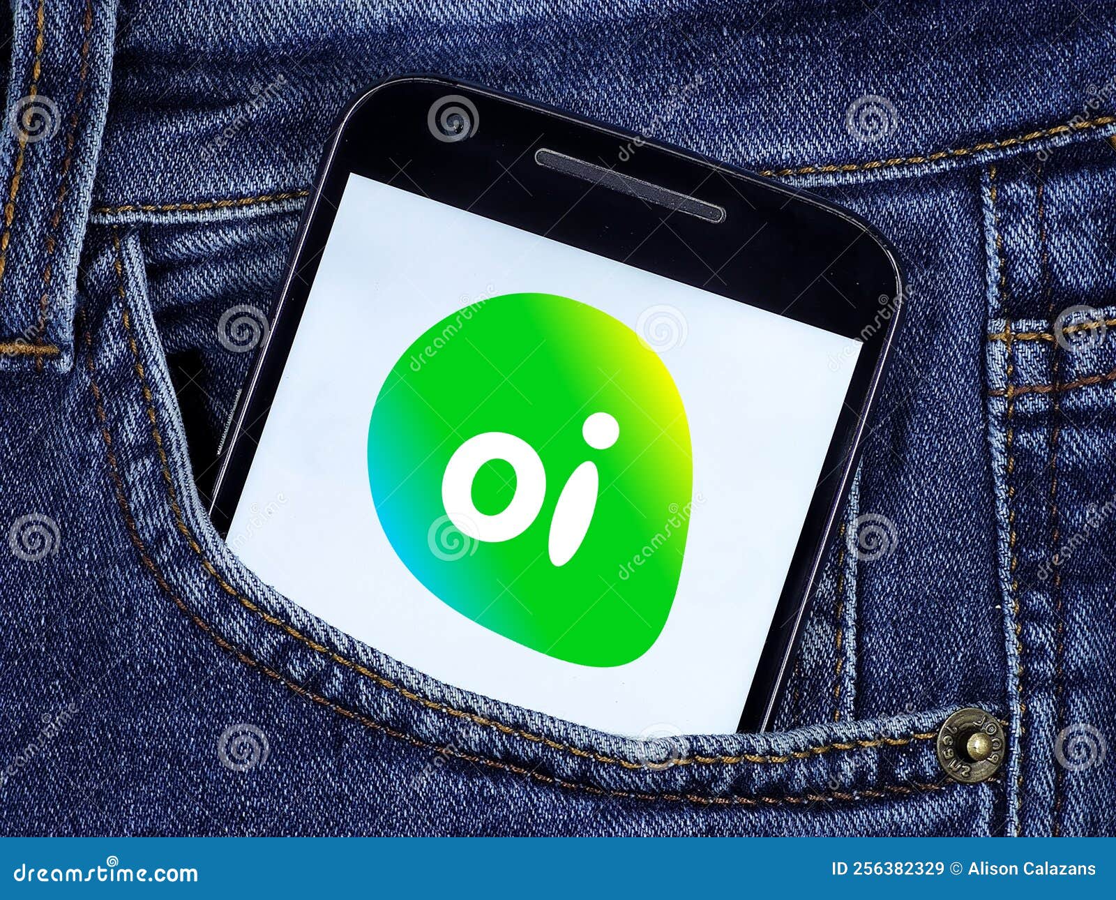 Operator Oi Logo on the Smartphone Screen. Oi Previously Known As ...