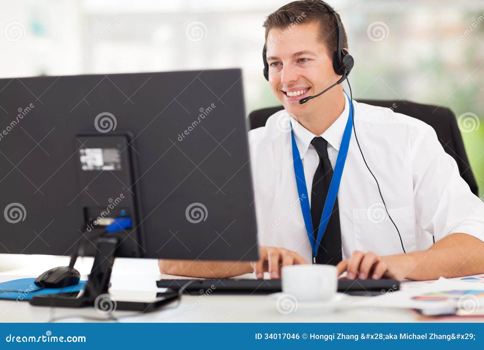 Operatore Del Supporto Tecnico Fotografia Stock - Immagine di ...