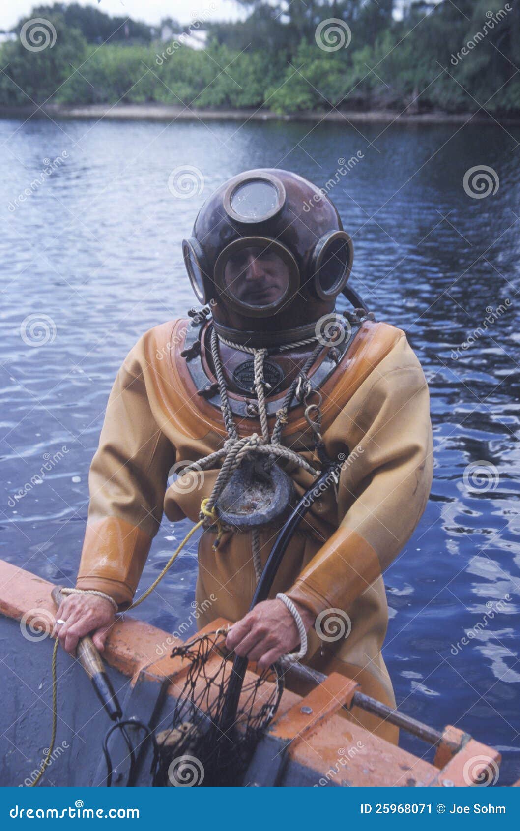 Operatore Subacqueo Greco Storico Della Spugna Fotografia Editoriale ...
