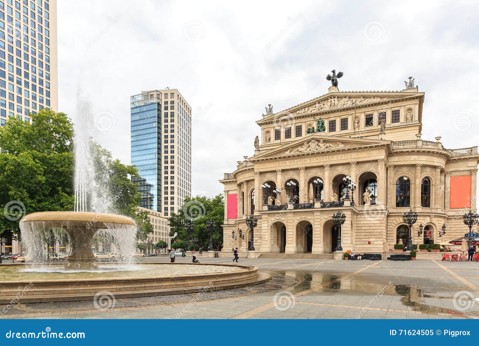 Opernplatz and Opera House editorial image. Image of europe - 71624505