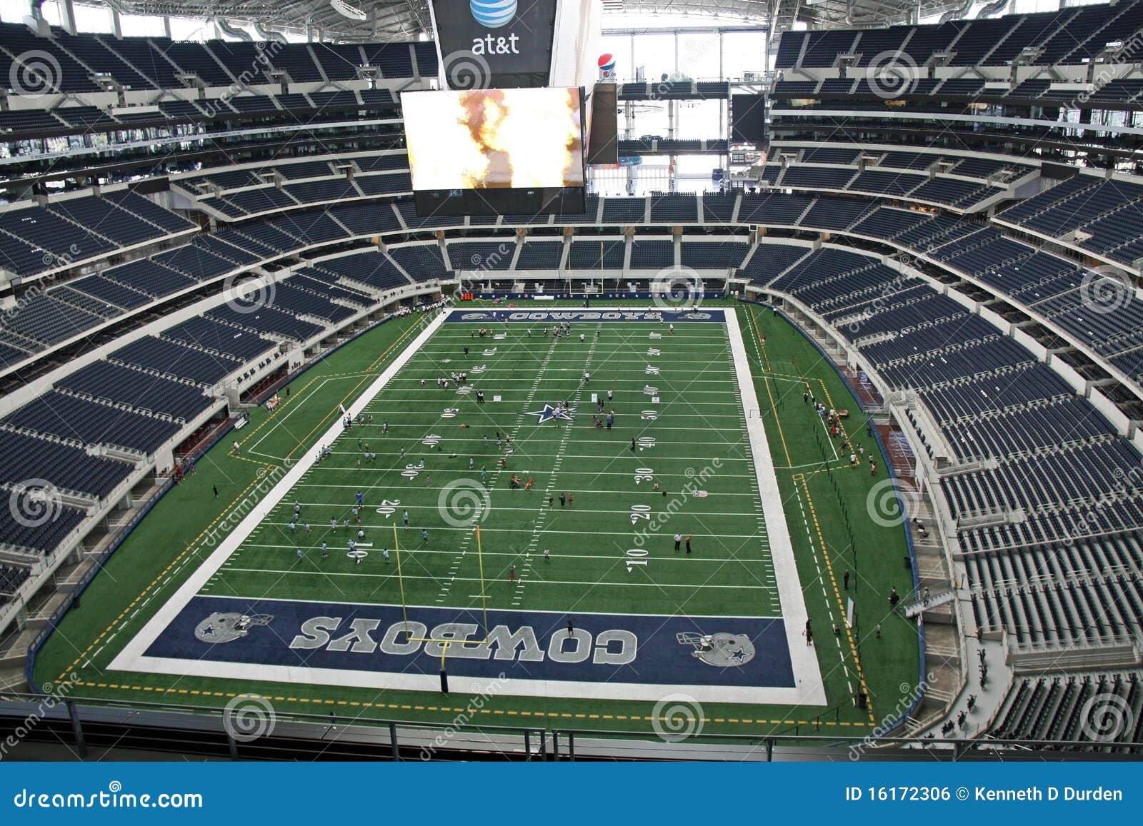 Opinión Del End Zone Del Estadio De Los Vaqueros Foto editorial ...