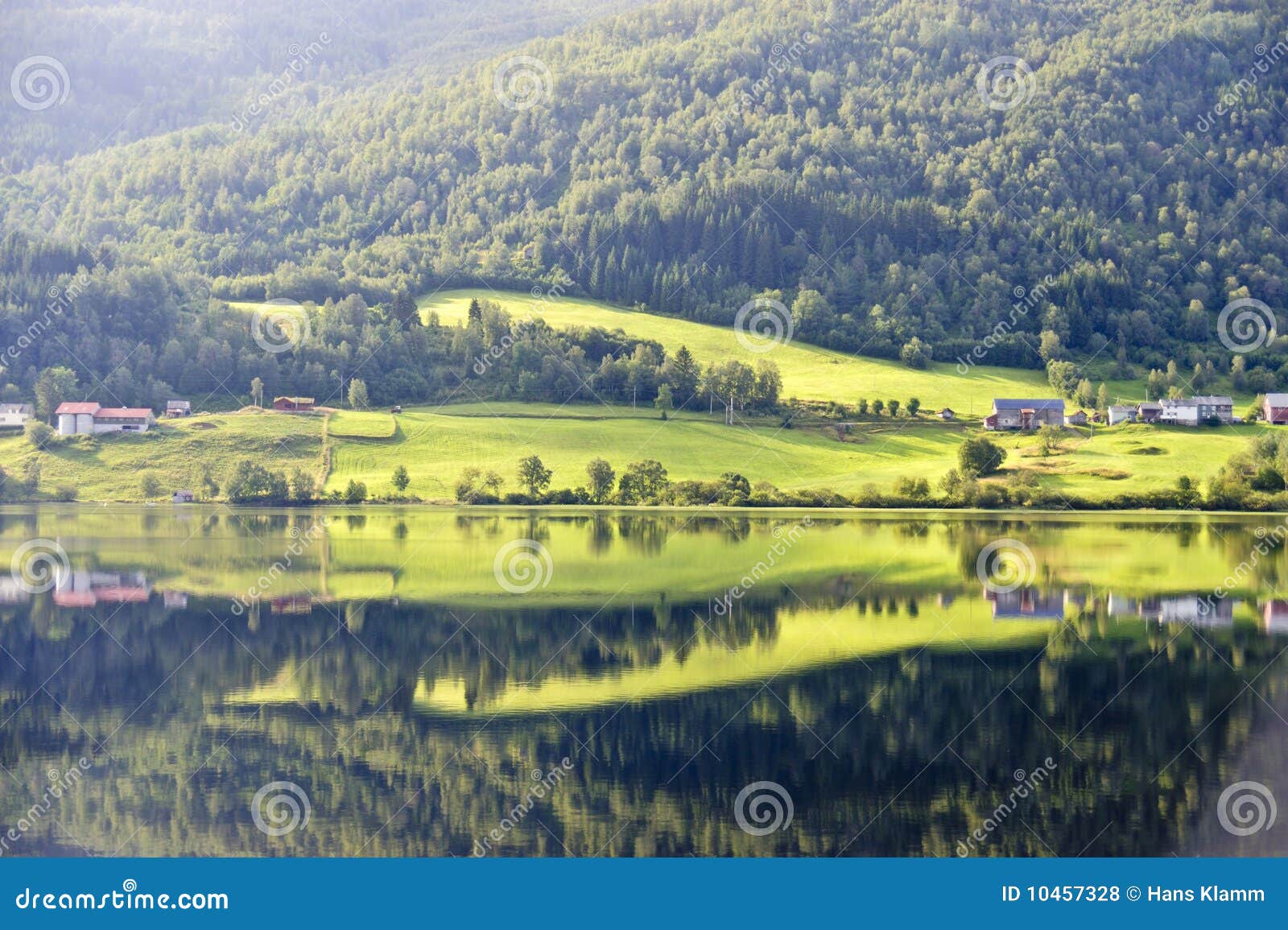 Oppheim Lake stock photo. Image of mountains, ocean, norwegian - 10457328