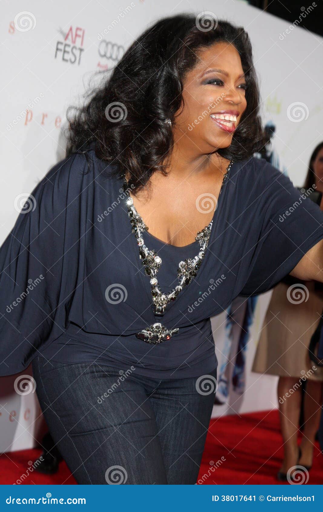 Oprah Winfrey editorial photo. Image of novel, precious - 38017641