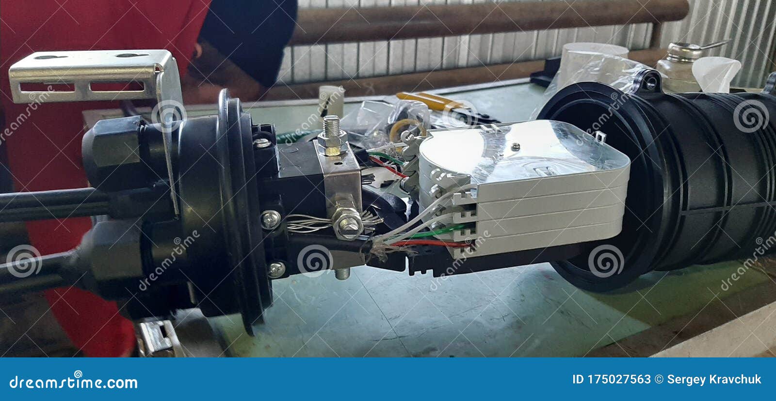 Optical Fiber Soldering, Coupling Assembly Stock Image - Image of fiber ...