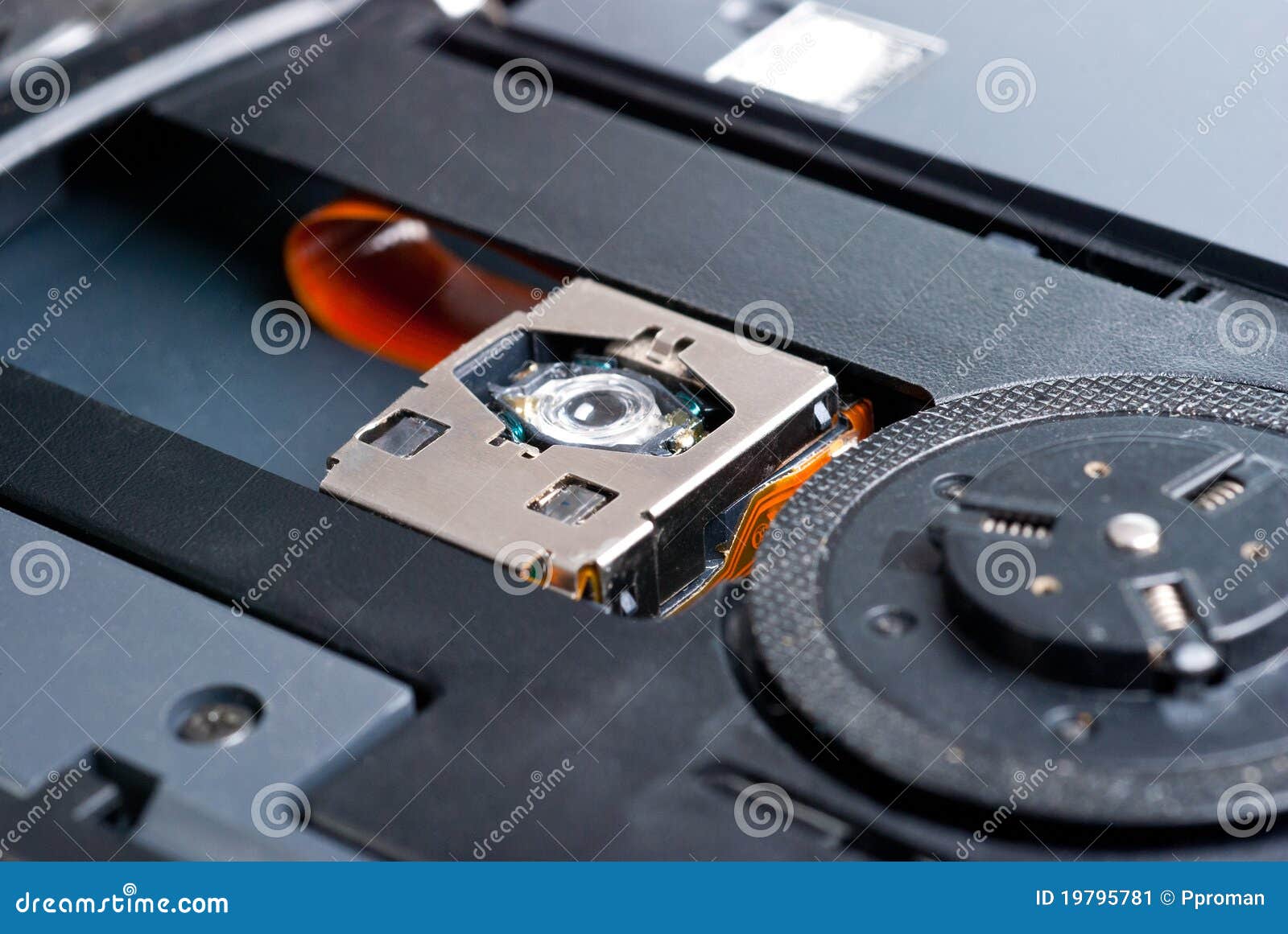 Optische aandrijving stock afbeelding. Image of schijf - 19795781