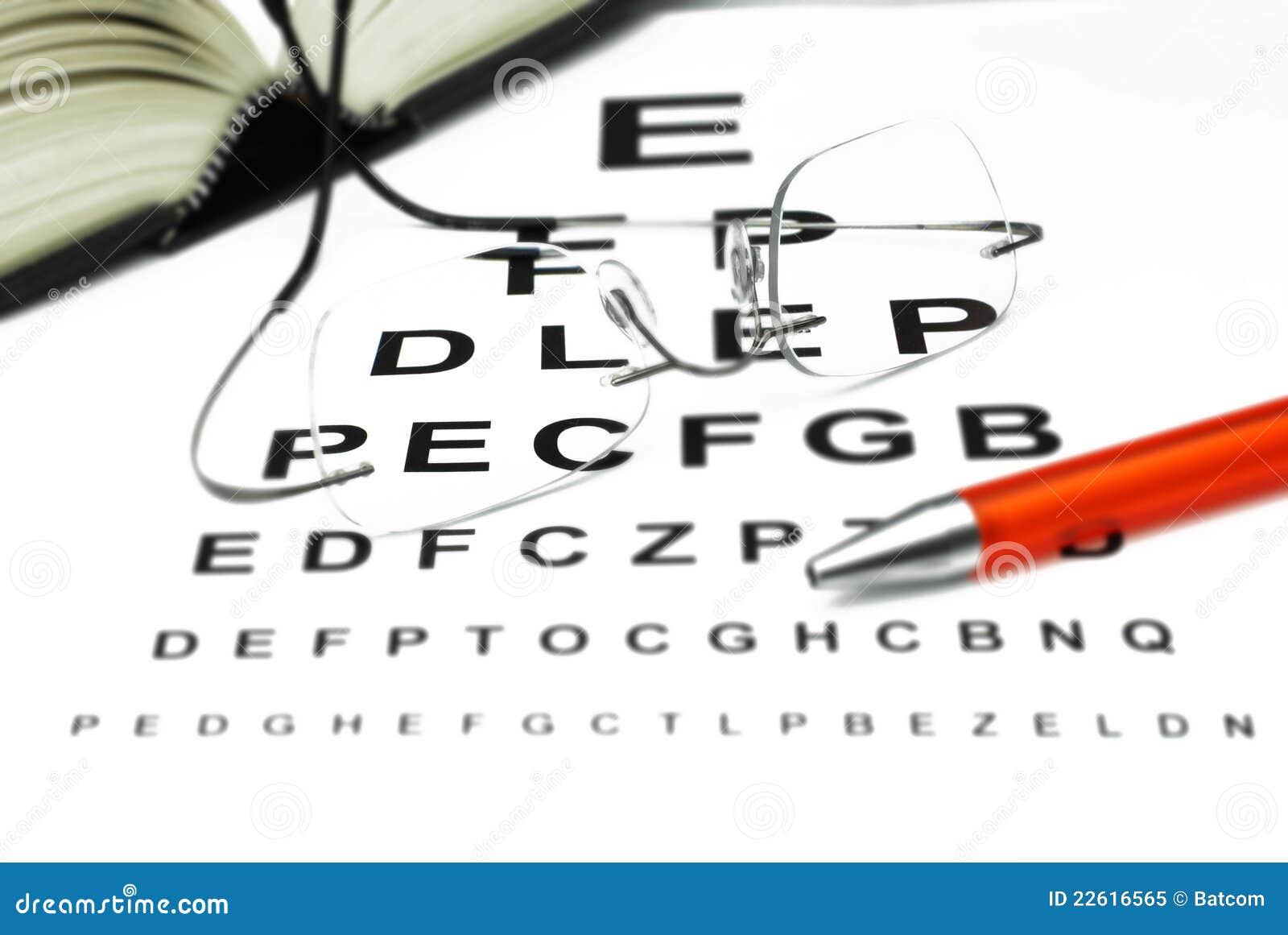 Optische oogtest stock afbeelding. Image of visueel, oftalmoloog - 22616565