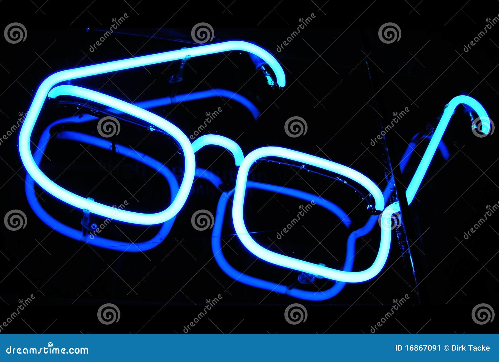 Optometrist Neon Sign at Night Stock Image - Image of medical, business ...
