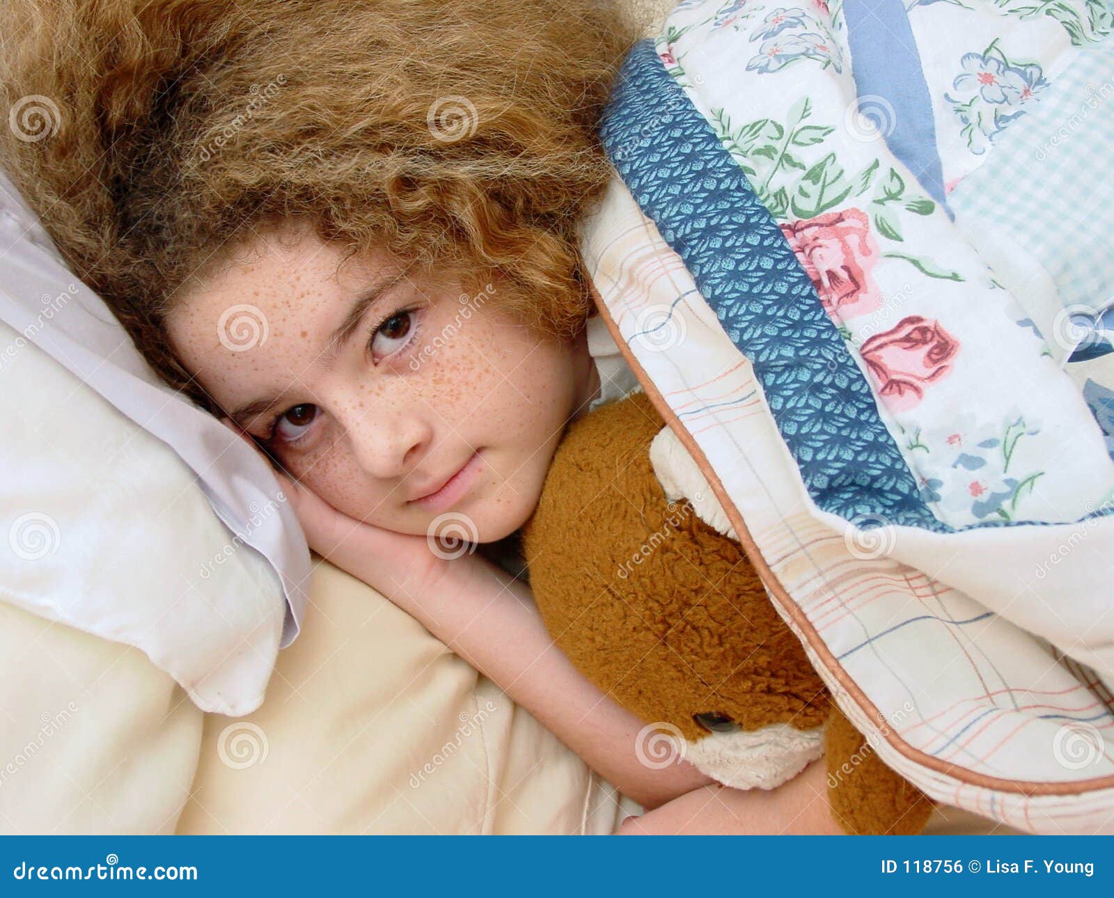 Ora di andare a letto fotografia stock. Immagine di sveglio - 118756