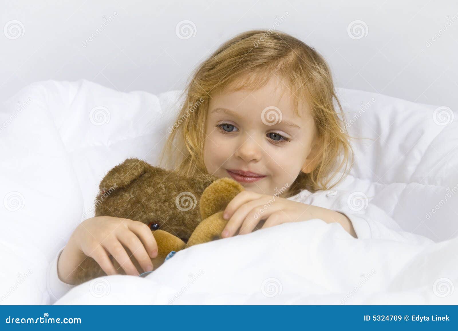 Ora di andare a letto immagine stock. Immagine di riposarsi - 5324709