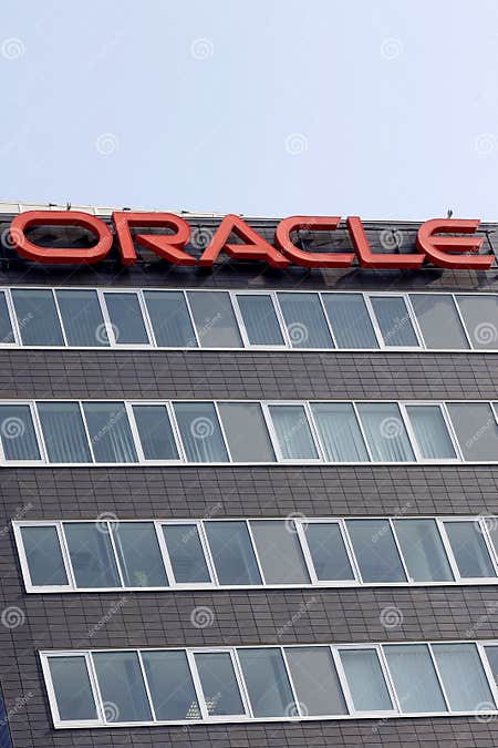 Oracle headquarters editorial photo. Image of office - 17887511