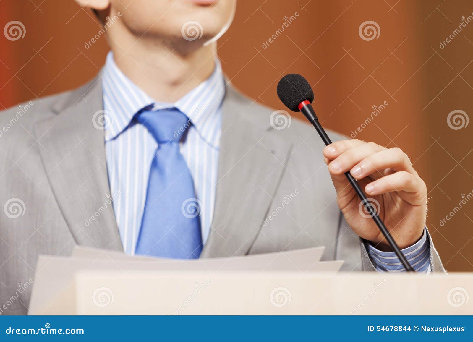 Orador na fase foto de stock. Imagem de estar, executivo - 54678844