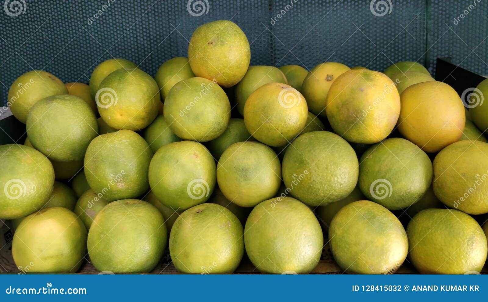 Orange arrange on a rack stock photo. Image of drink - 128415032