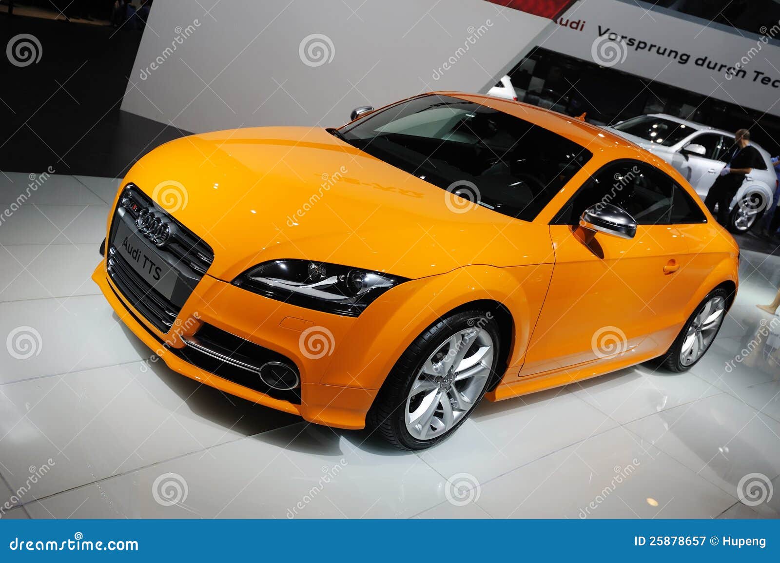 Orange audi TTS redaktionelles stockfotografie. Bild von erkunden ...