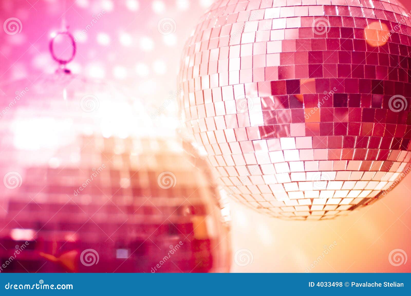 Orange Discokugeln stockfoto. Bild von auffällig, schein - 4033498