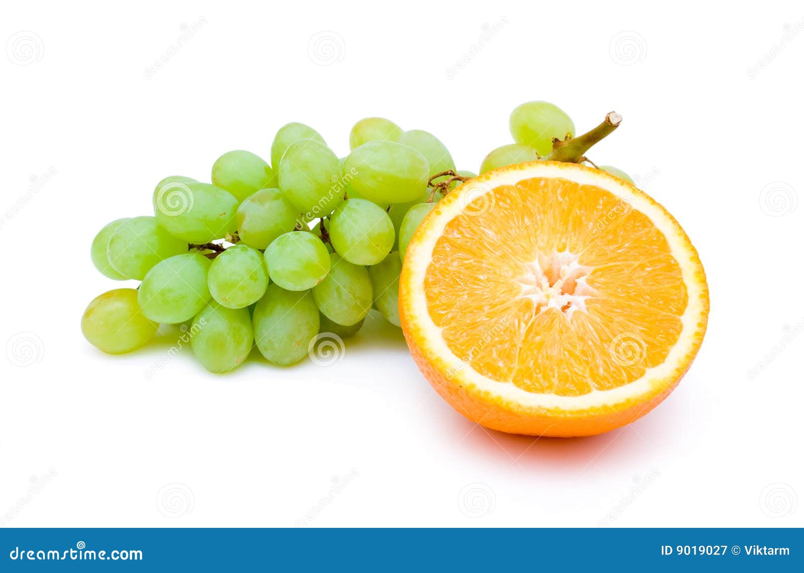 Orange et raisin image stock. Image du fermer, sain, agriculture - 9019027