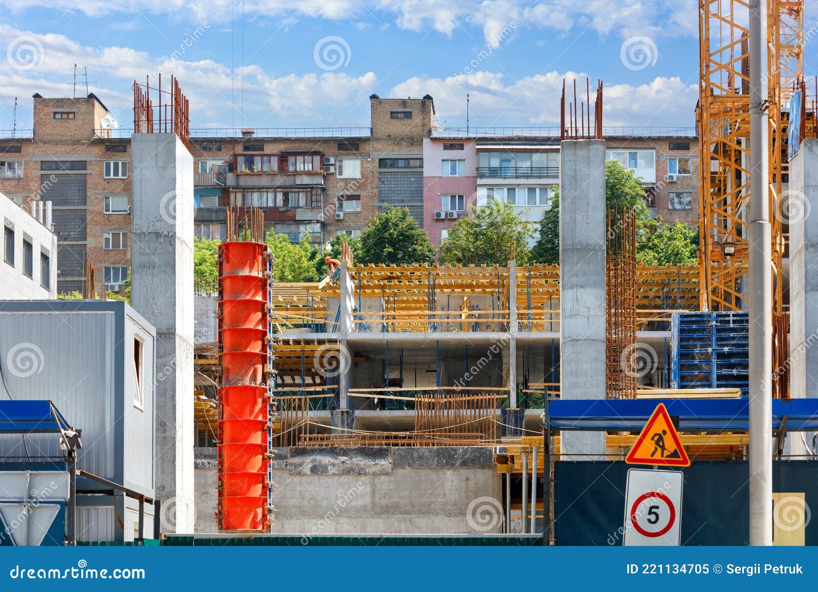 Erection of Reinforced Concrete Columns at the Construction Site Using ...