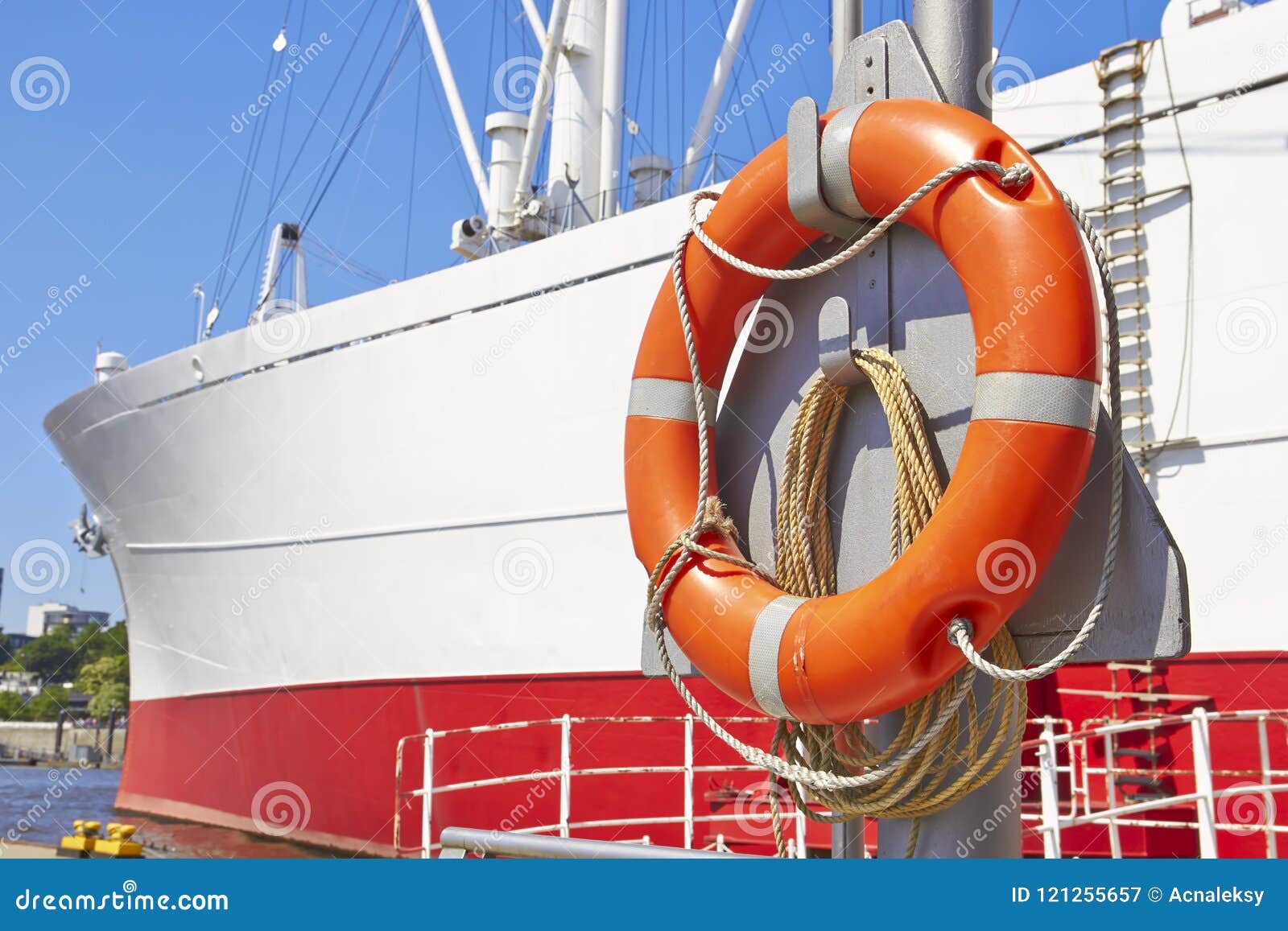 Orange Lifebuoy on Ship Hull Stock Image - Image of rescue, port: 121255657