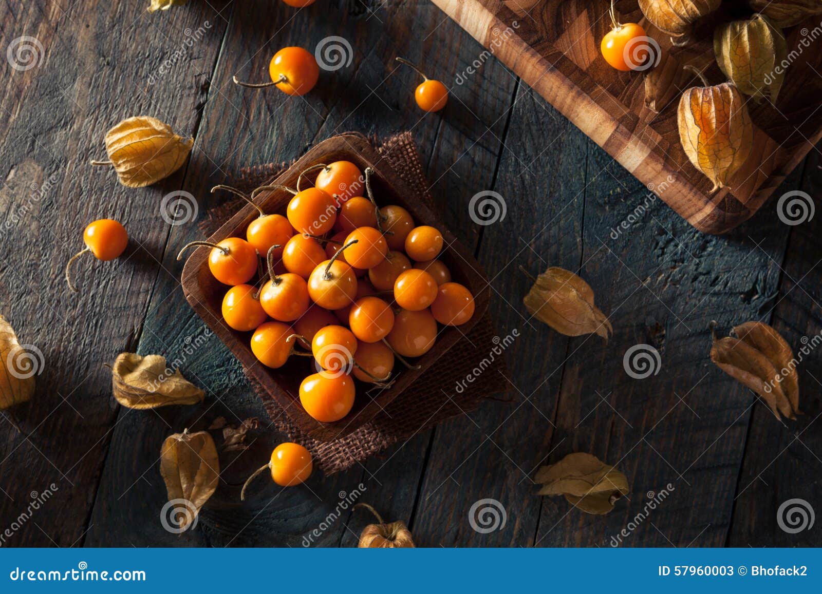 Orange Organic Cape Gooseberries Stock Image - Image of small, lantern ...