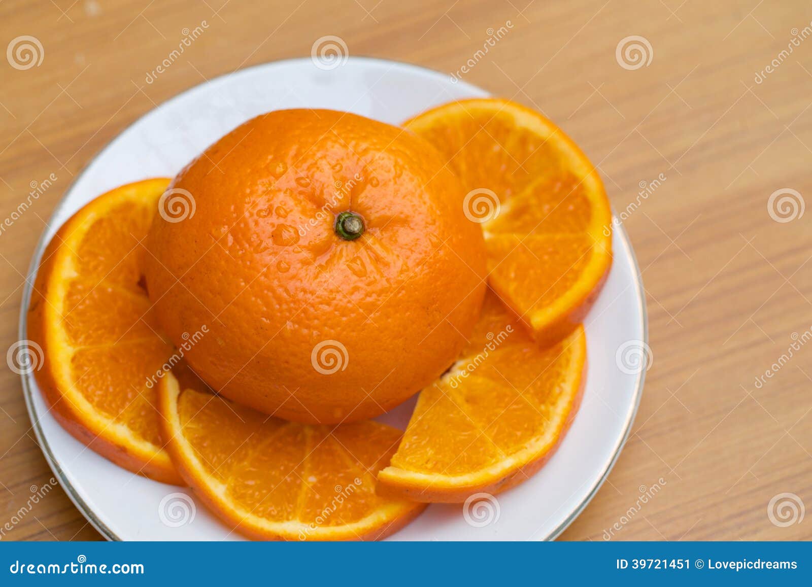 Orange single stock image. Image of peel, green, closeup - 39721451